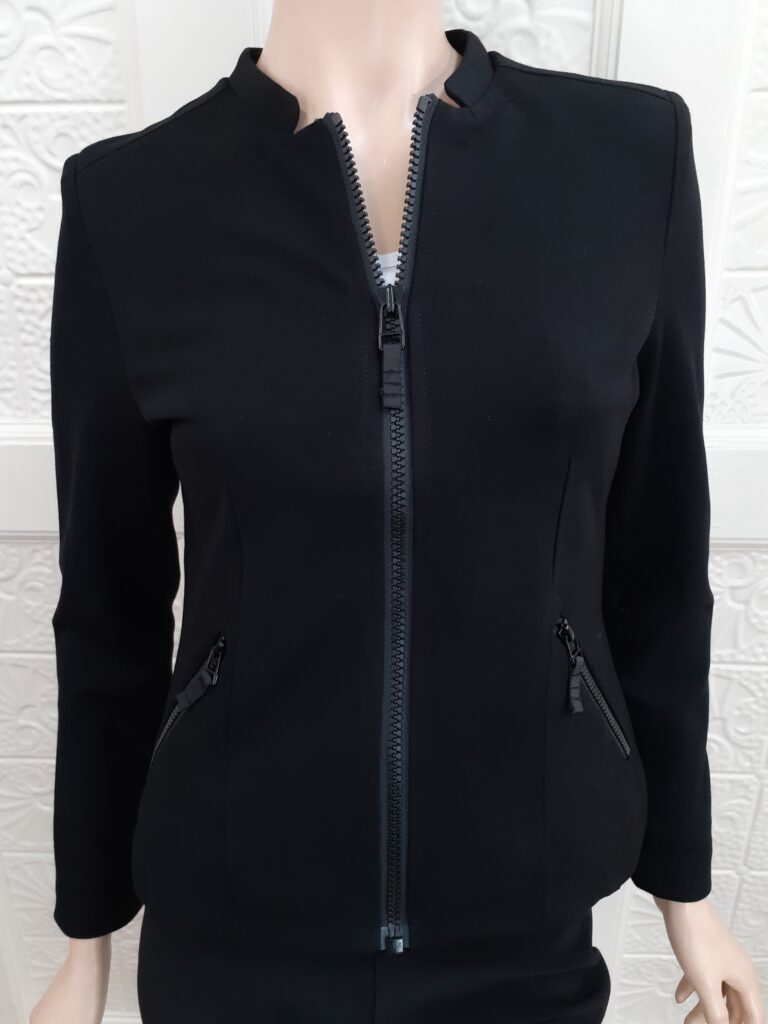Givoni Cropped black jacket - Lesleys of Gawler